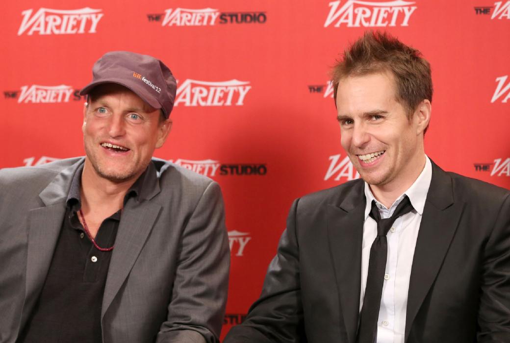 Sam Rockwell și Woody Harrelson, protagoniști în noul...